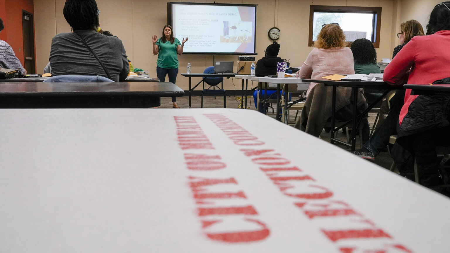 Wisconsin's poll workers train how to handle conflict ahead of Election ...