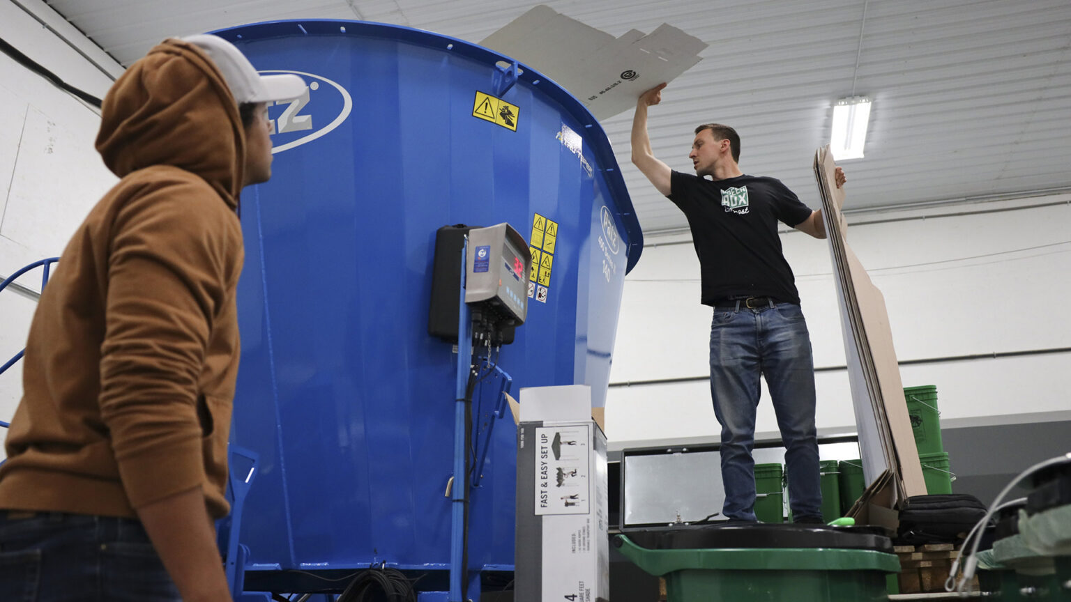 Large-scale food-scrap composting in Madison challenged by technology ...