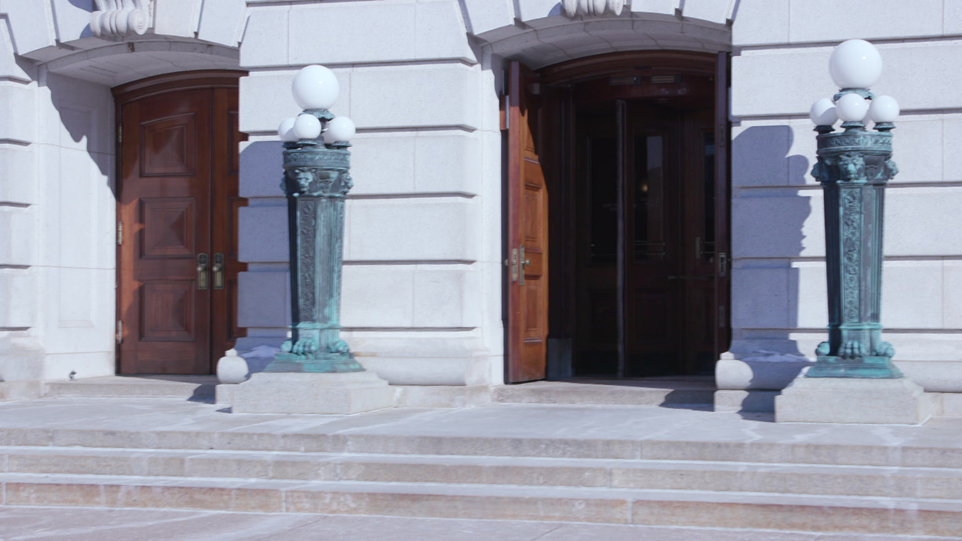 Security questions swirl at the Wisconsin Capitol after armed man ...