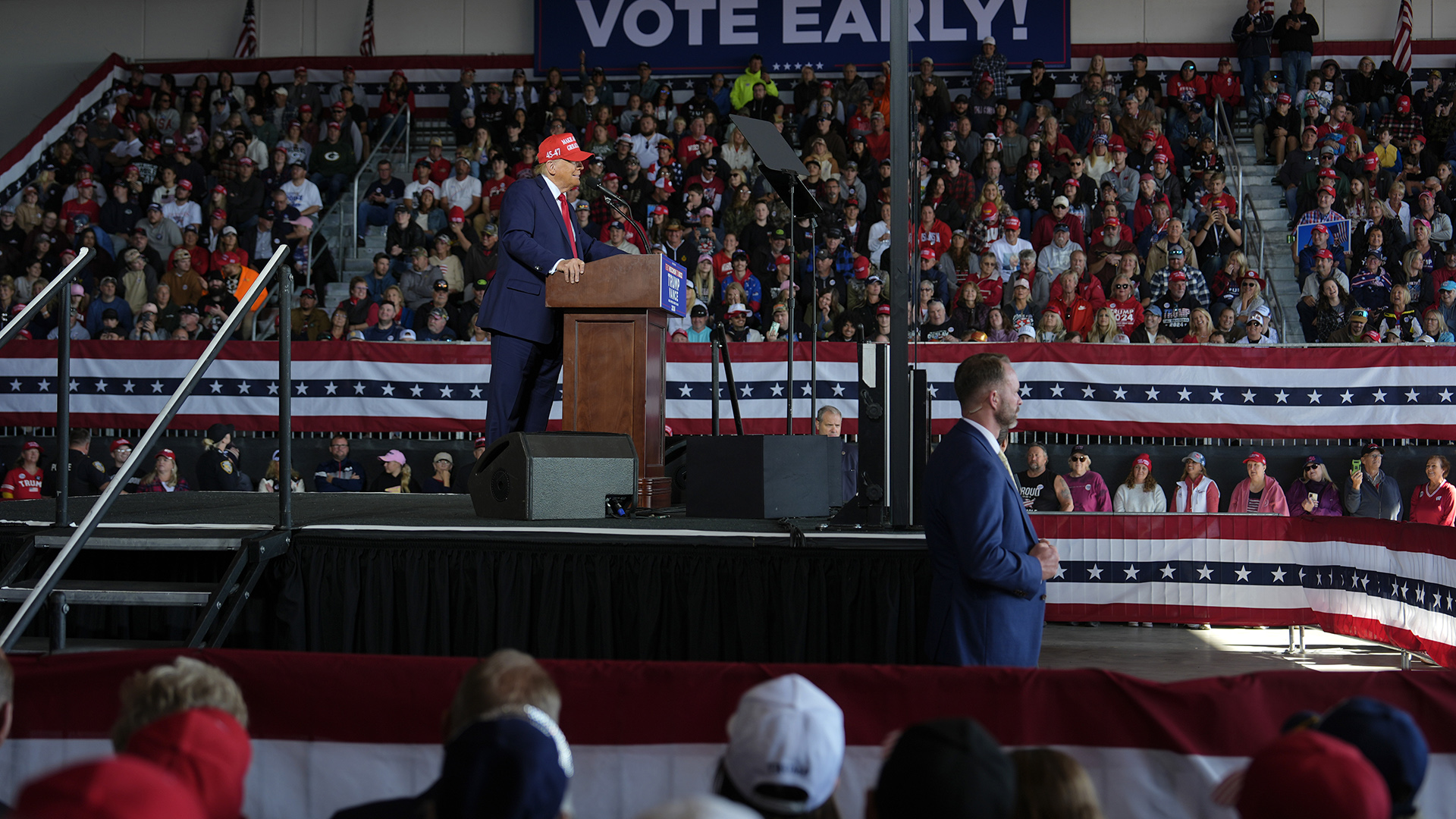 Trump holds a campaign rally in Juneau, making his fourth Wisconsin ...