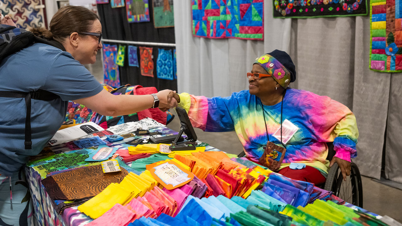The Great Wisconsin Quilt Show remembers quilter and textile artist ...