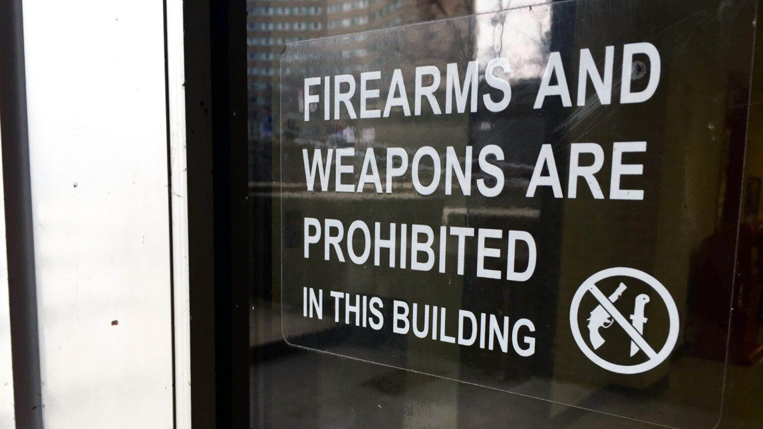 What are Wisconsin's laws on open and concealed carry of guns in public ...